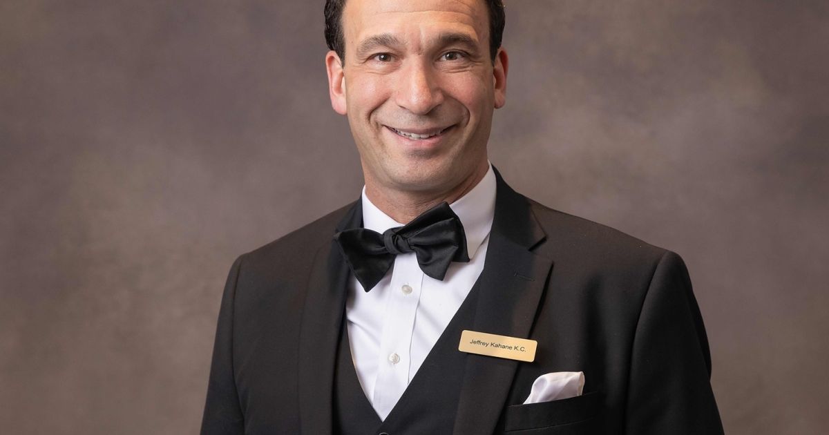 2025 Distinguished Alumni Award Recipient - Mr. Jeffrey Kahane '89